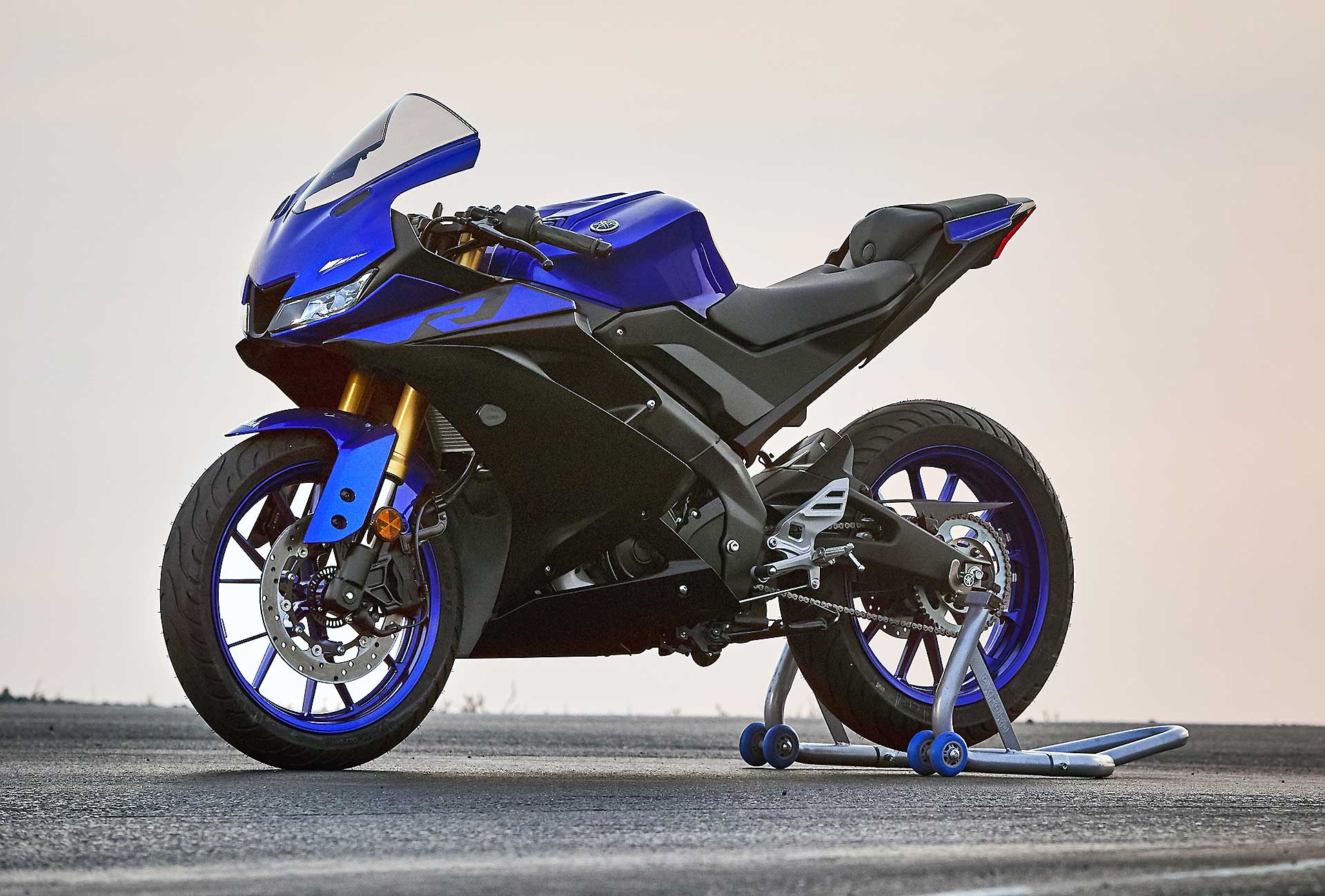 Yamaha YZF R125 la prima con motore a fasatura variabile
