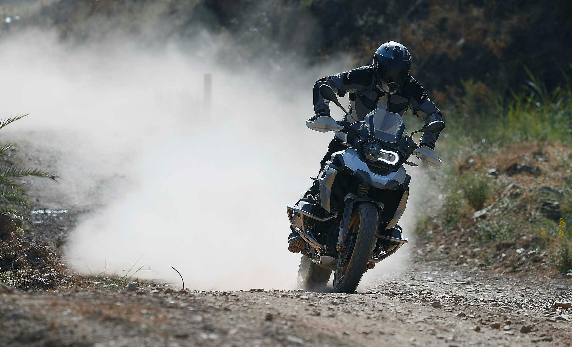 Prova BMW R 1250 GS la regina si migliora e non di poco