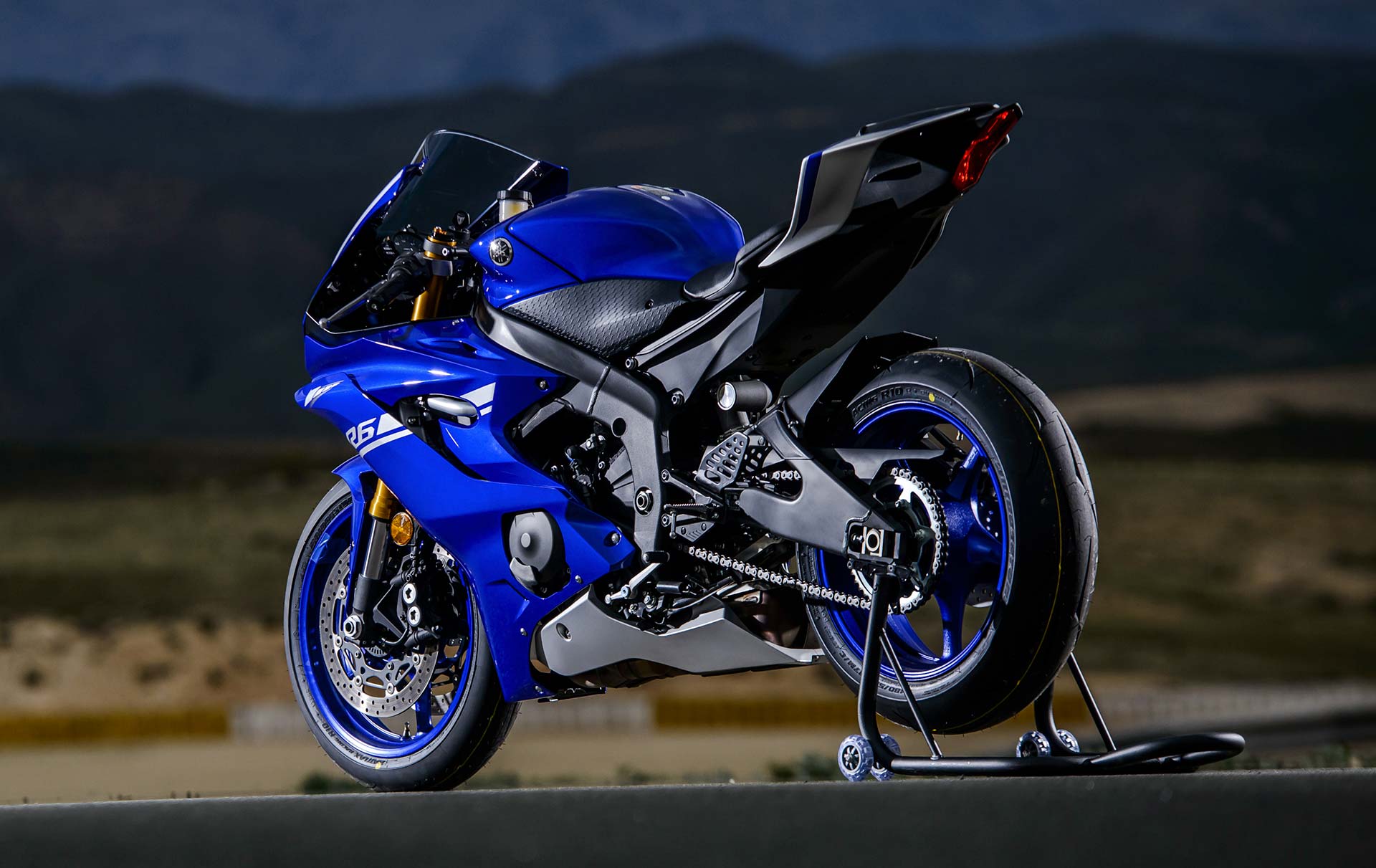 Prova Yamaha R6 2017