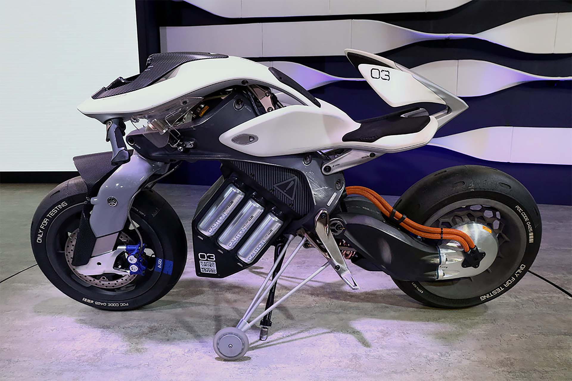 Yamaha MOTOROiD, dal CES di Las Vegas uno sguardo al futuro