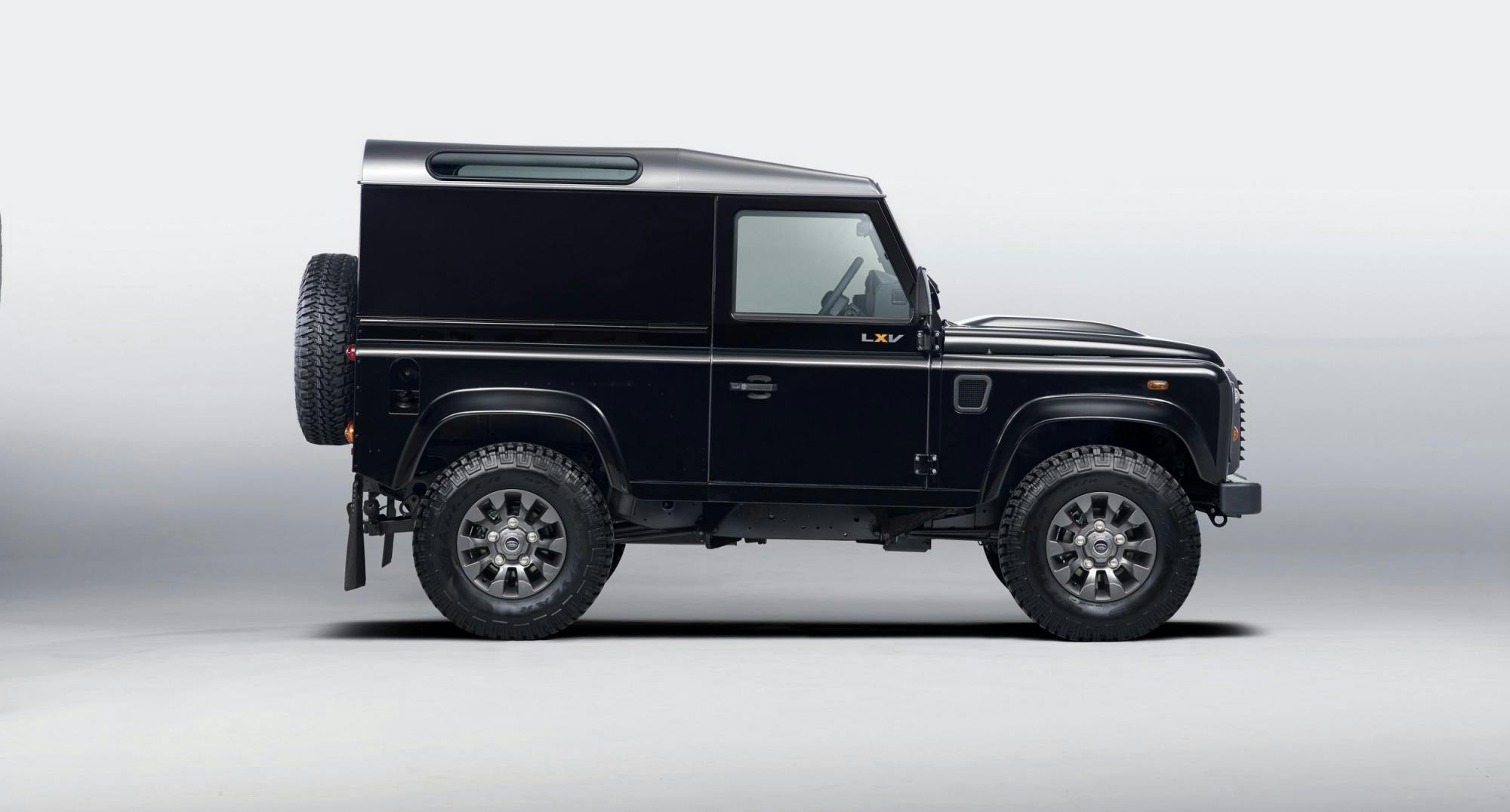 Land Rover LXV