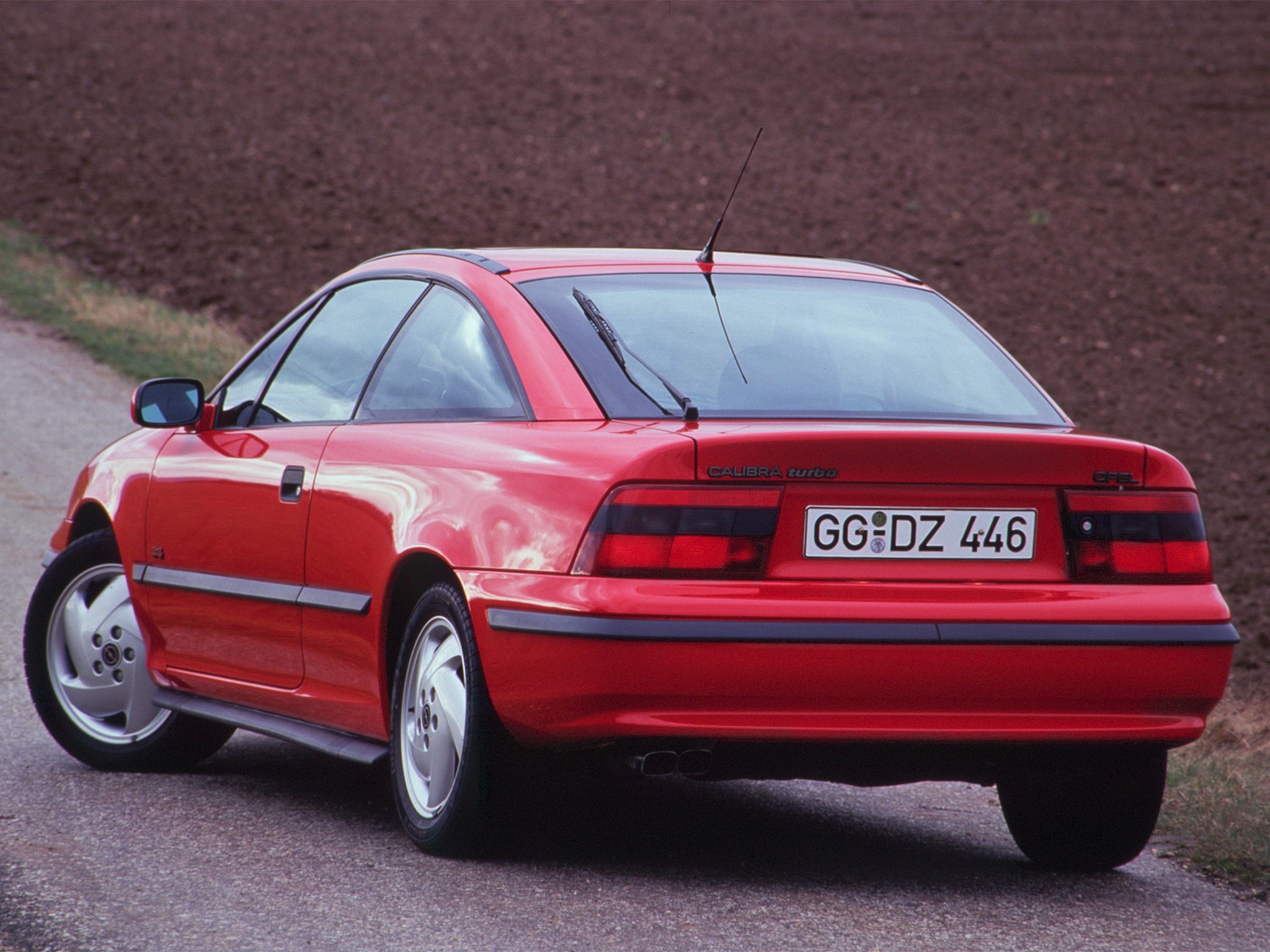 Youngtimer - Opel Calibra, 30 anni portati alla grande