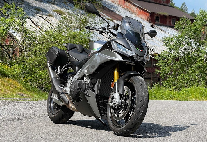 Aprilia Tuono V4 2021, come va la nuova naked Aprilia - RED Live