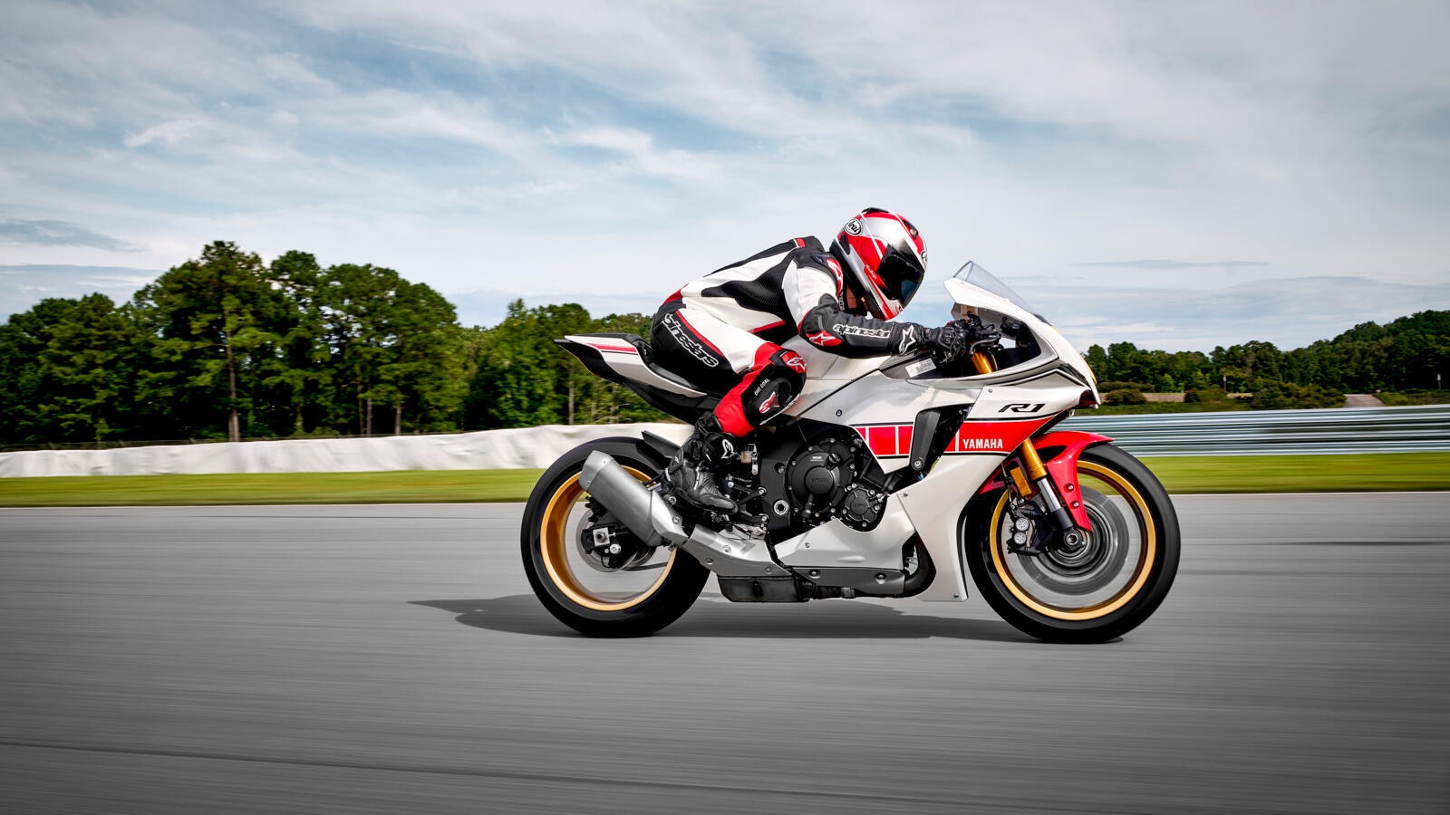 Yamaha R-Series 2022: 60 anni di passione - RED Live