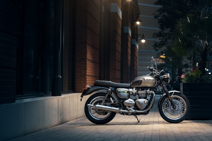 Triumph Best of British Tour 2022 per provare la gamma inglese - RED Live