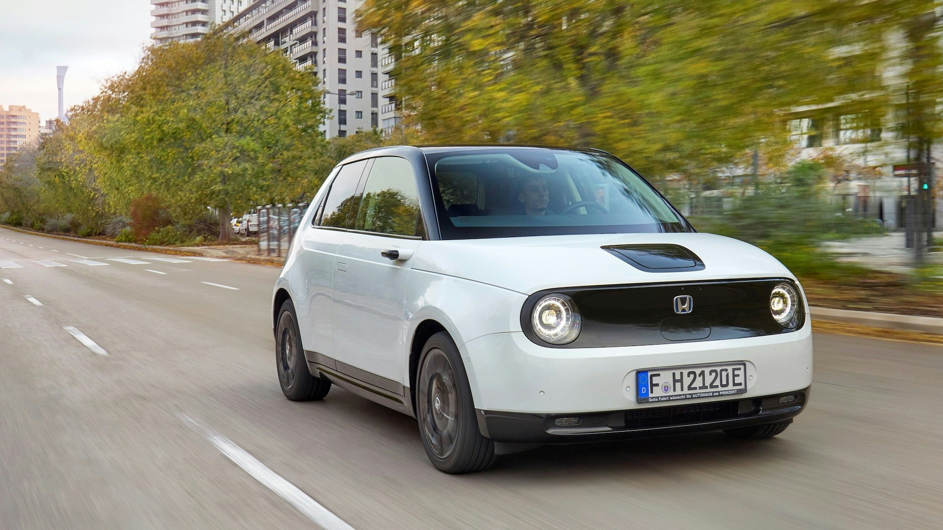 Citycar elettriche, ecco le migliori compatte per la città - RED Live