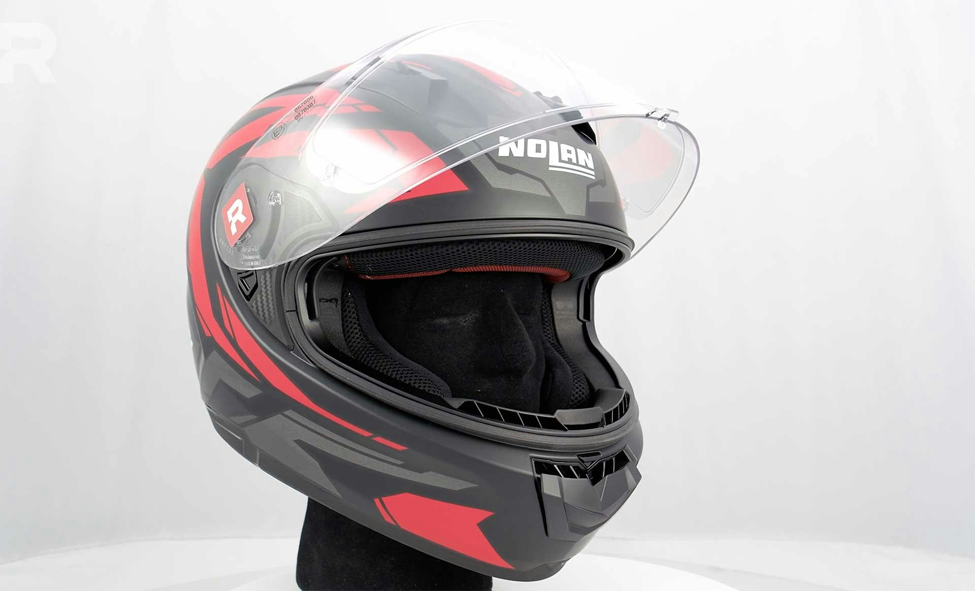 Prova Nolan N60-6: come è fatto, quanto pesa e quanto costa- RED Live