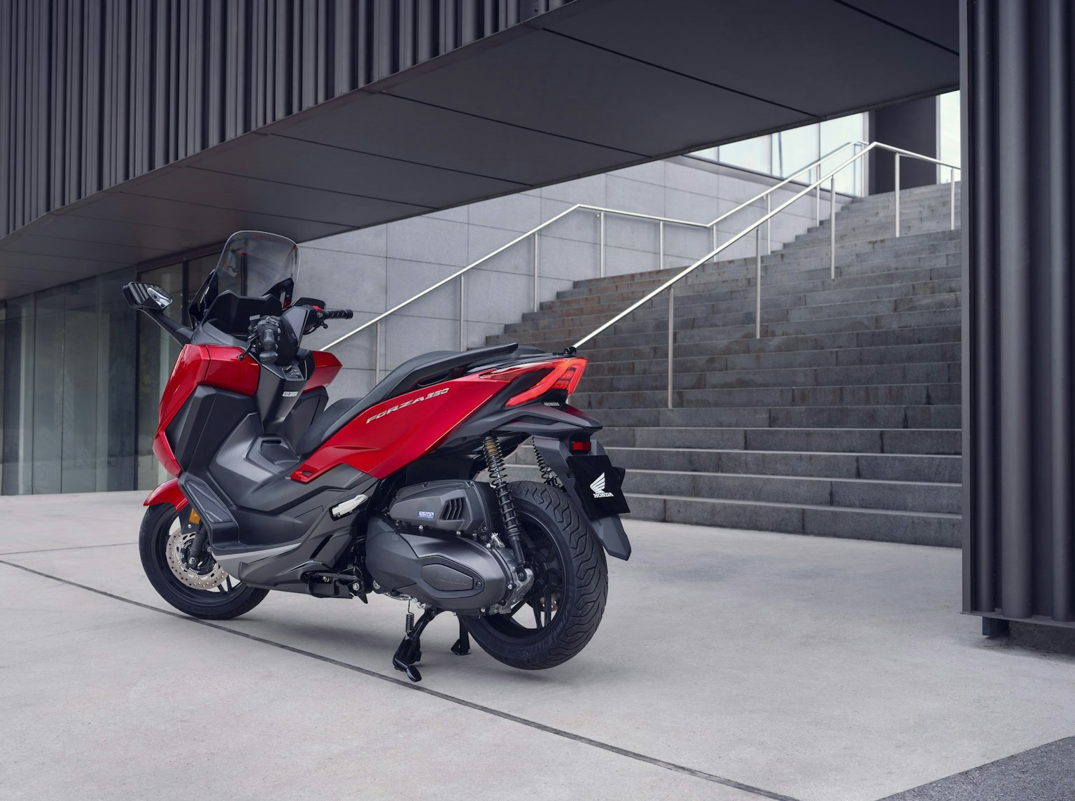 Honda Forza 350 2023 - RED Live