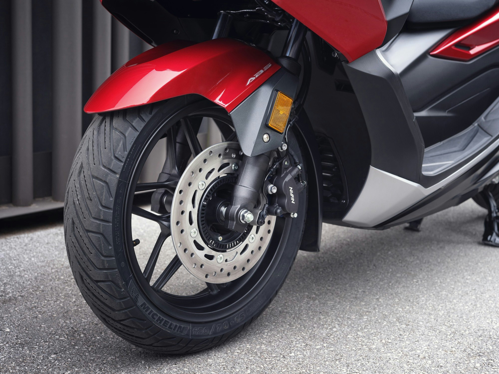 Honda Forza 350 2023 - RED Live