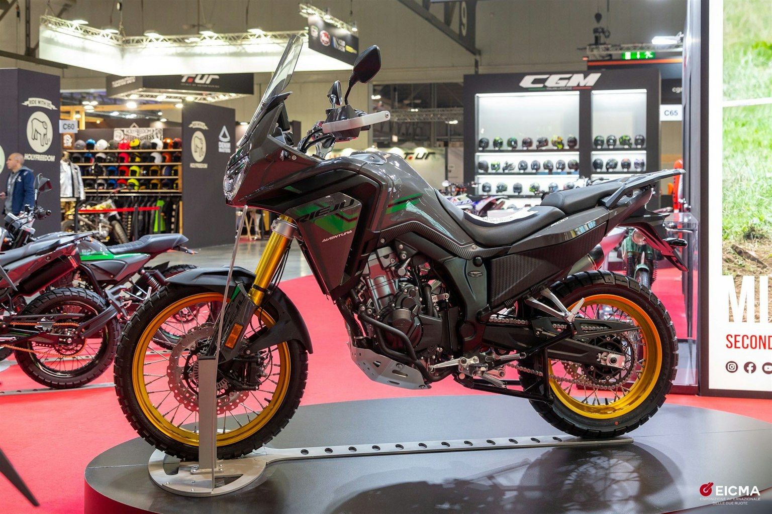 Rieju Aventura 500 Legend, l'outsider spagnola - RED Live