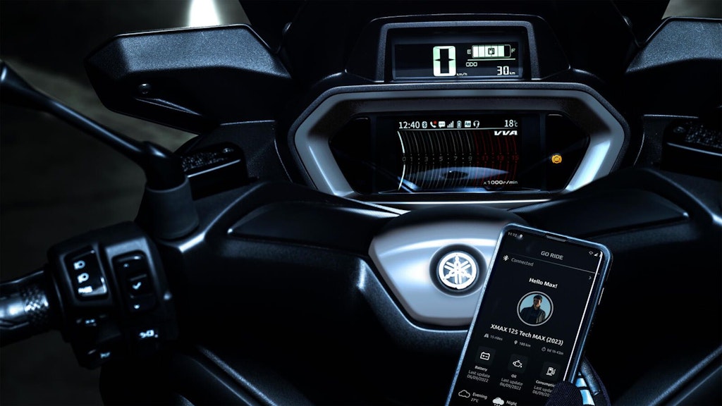 Yamaha XMAX 125 2023: stile e dotazione da "grande" - RED Live