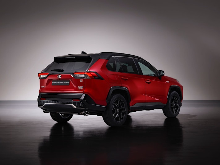 Toyota RAV4 GR Sport: più grinta, pensando ai rally - RED Live