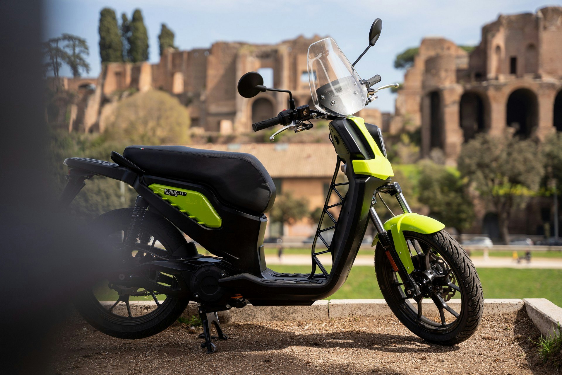 Fantic Issimo City L1 e L3: prezzo, caratteristiche e foto - RED Live