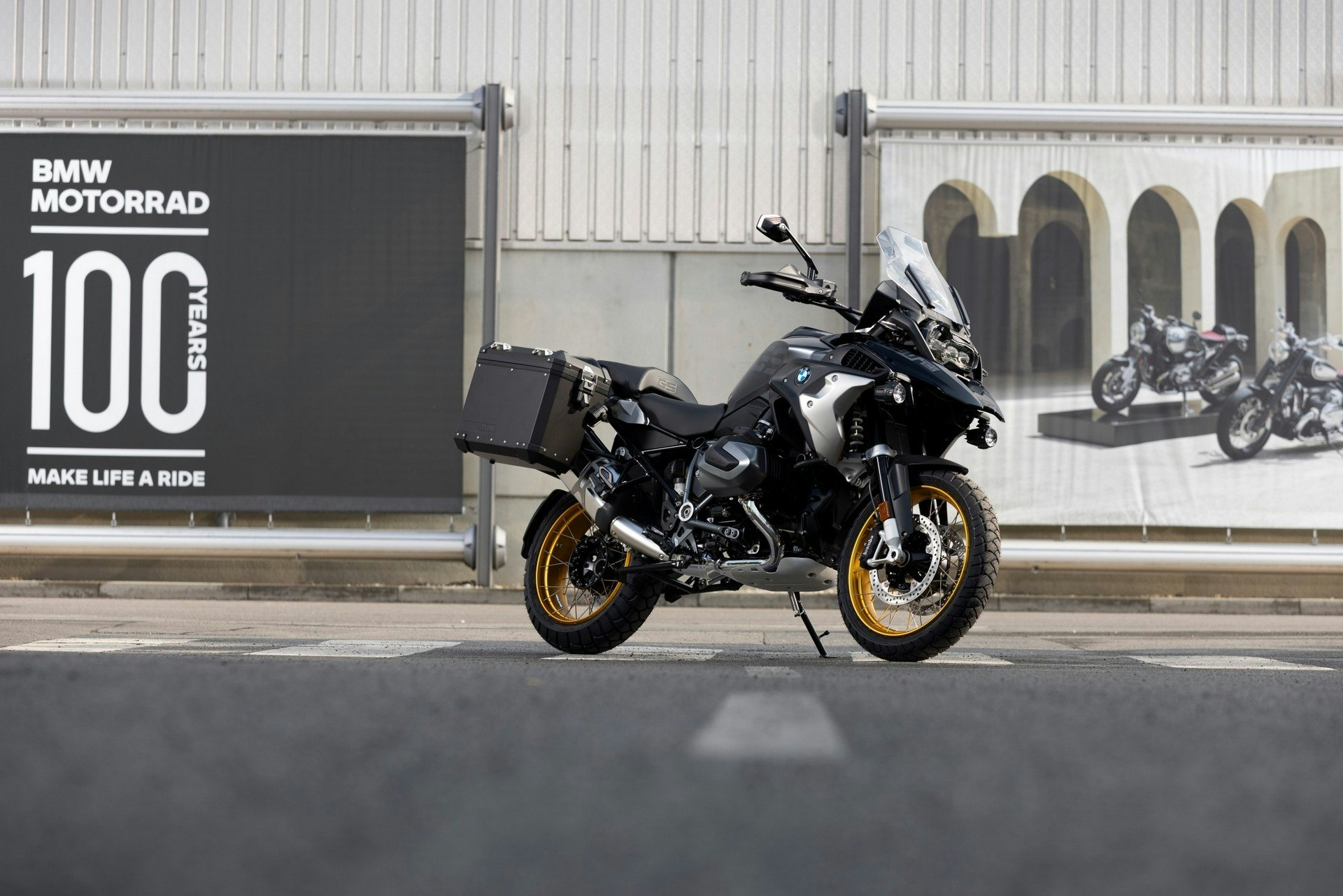 BMW raggiunge il milione di R 1250 GS e svela la R 1300 GS - RED Live