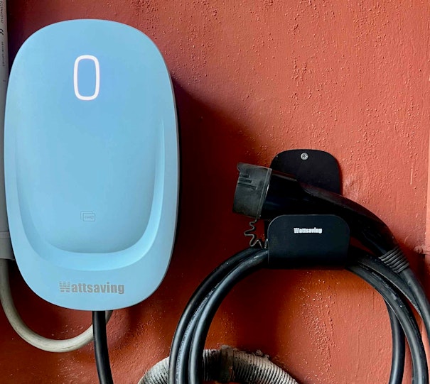 Wattsaving E22, wallbox potente e rapida, foto e caratteristiche - RED Live