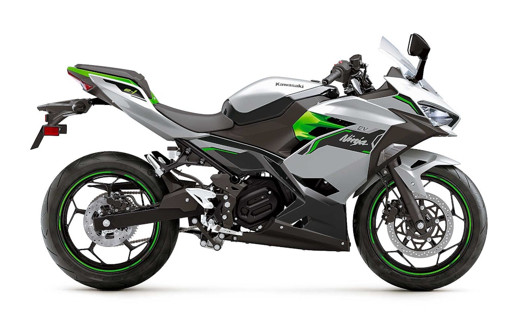 Kawasaki Ninja e1 e Ze1: due moto elettriche per la città - RED Live
