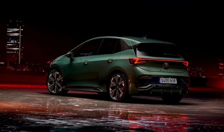 Cupra Born VZ: l'elettrica spagnola diventa... un fulmine - RED Live