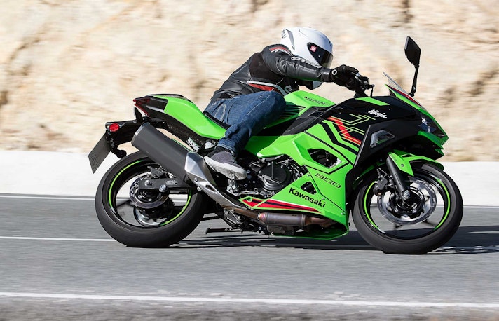 Prova Kawasaki Ninja 500 e Z500 - RED Live