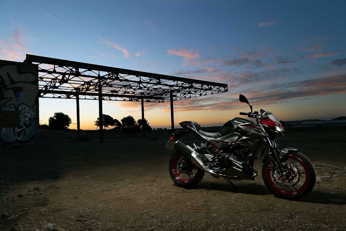 Prova Kawasaki Ninja 500 e Z500 - RED Live