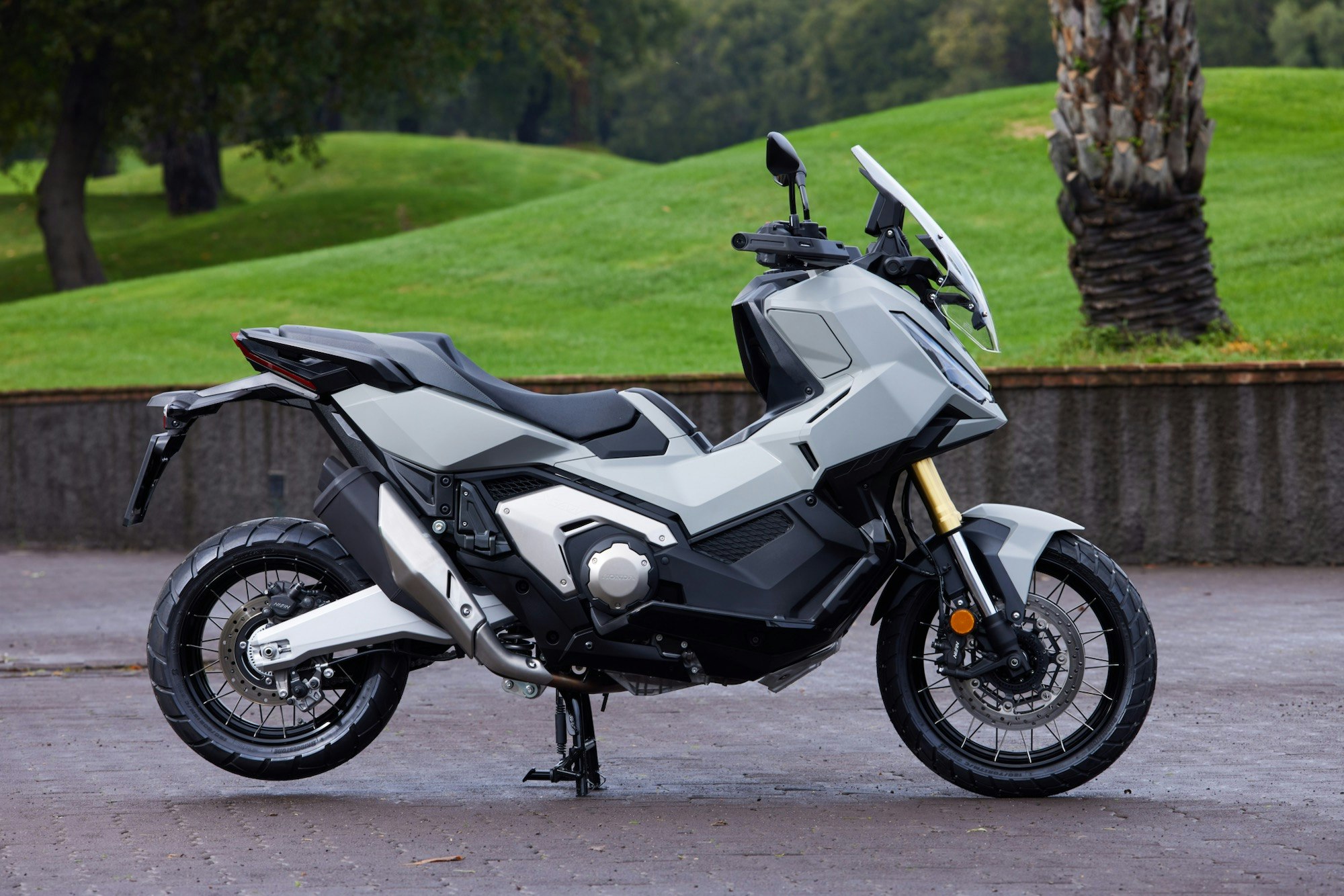 Prova Honda X-ADV 750 my 2025 - RED Live