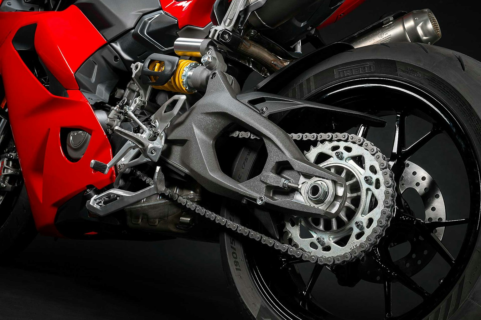 Ducati Panigale V2 2025, come è fatta la nuova Supersport Ducati - RED Live
