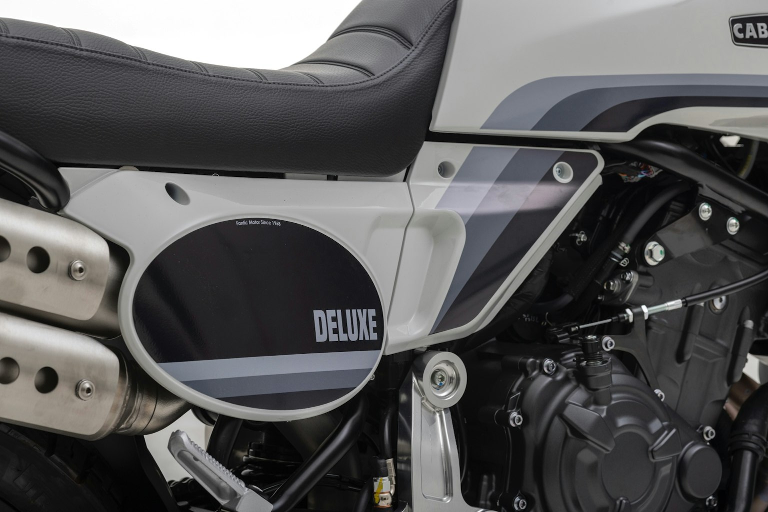 Fantic Caballero 700 - Ecco le versioni Deluxe e Travel - RED Live