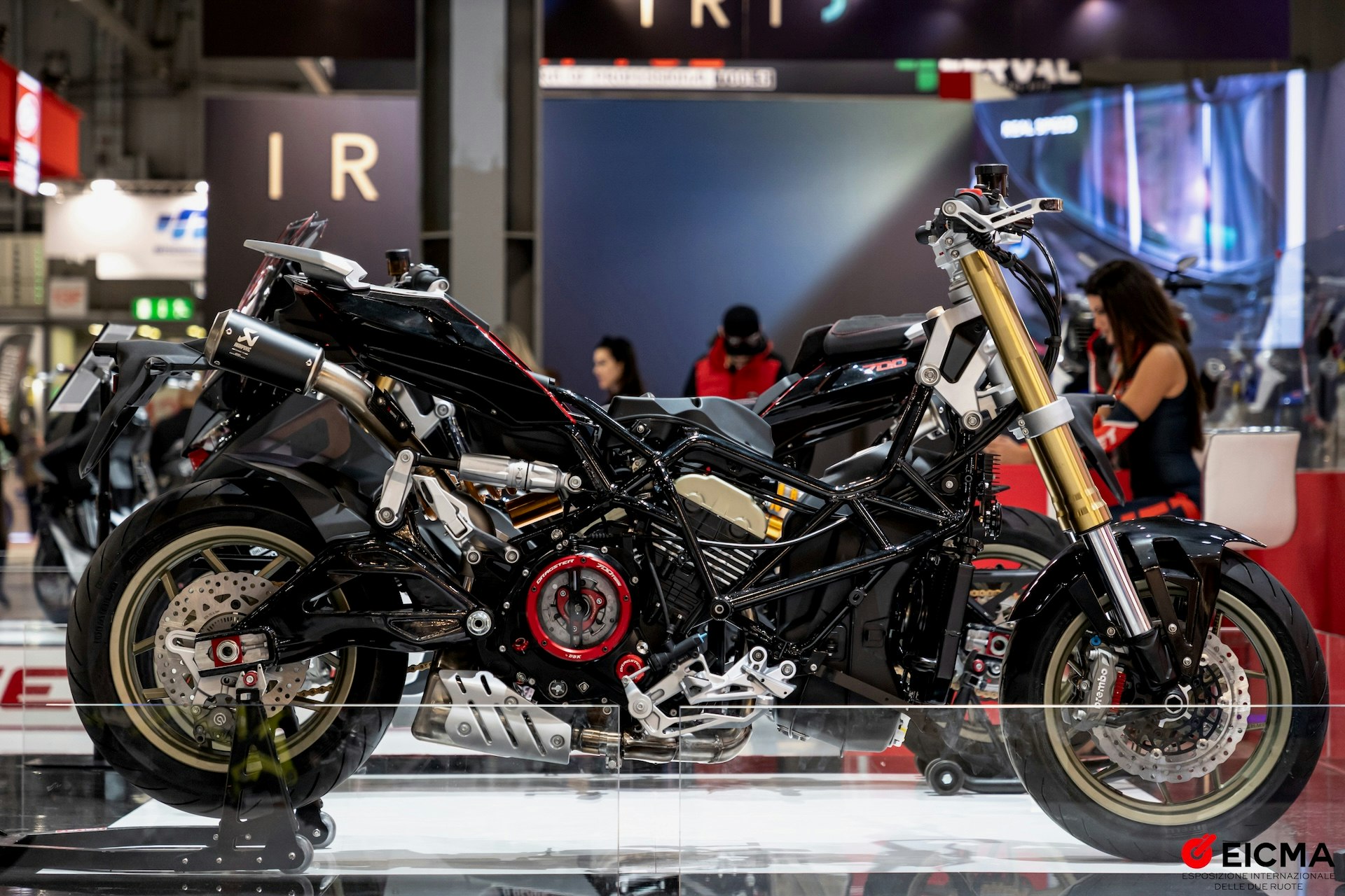 Italjet Dragster 700 Twin Limited Edition - Semplicemente esagerato - RED Live