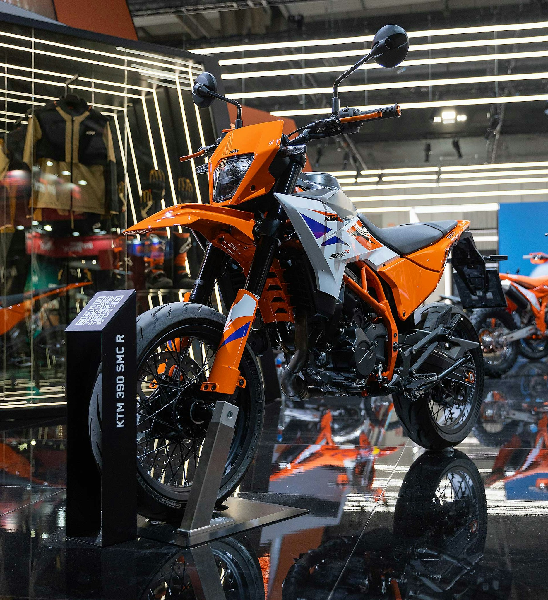 KTM 390 SMC R 2025 e 125 SMC R 2025: foto e informazioni - RED Live