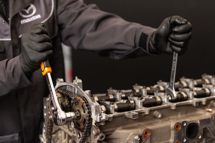 Il motore Mazda e-SKYACTIV D 3.3 - A volte ha ragione Bastian contrario - RED Live