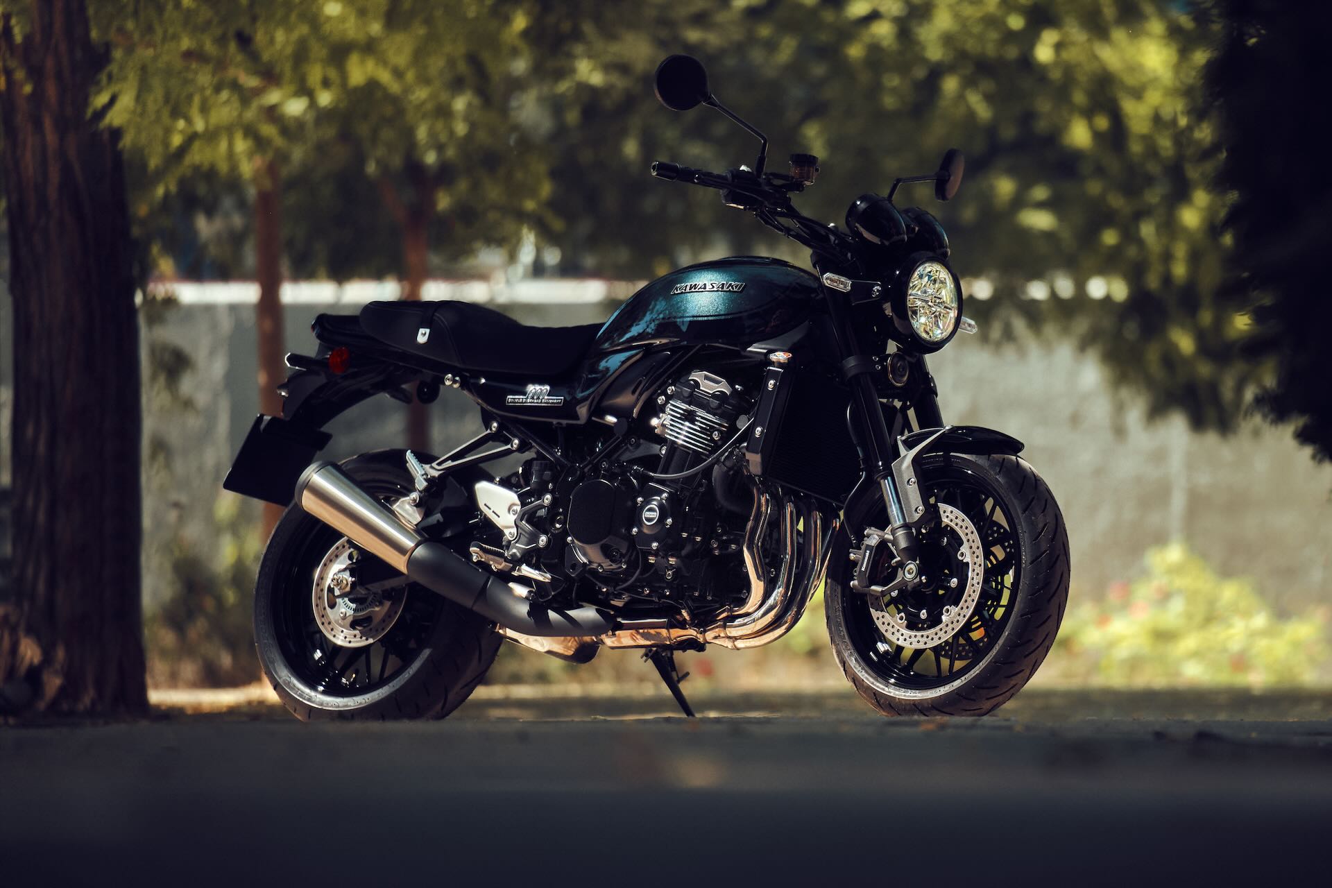 Kawasaki Z900RS 2026 - Iniezione di tecnologia - RED Live